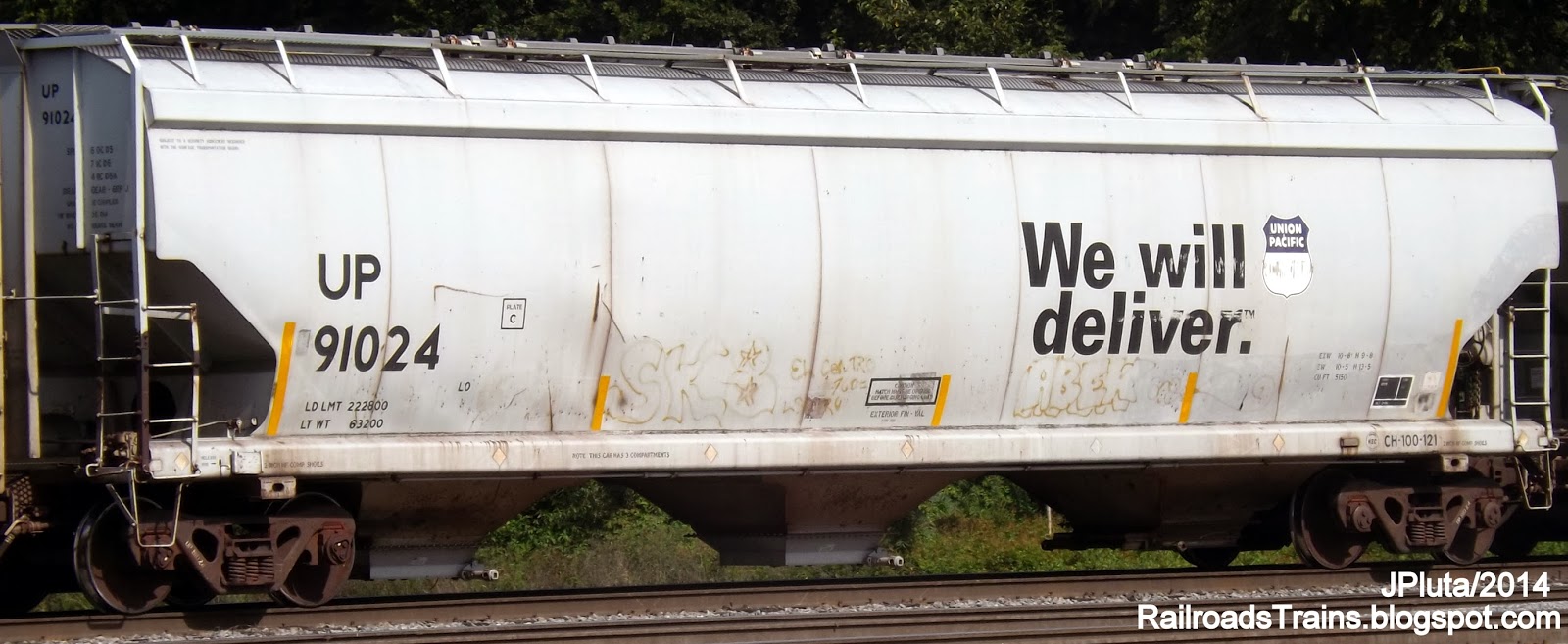 Union Pacific Cylindrical Hopper