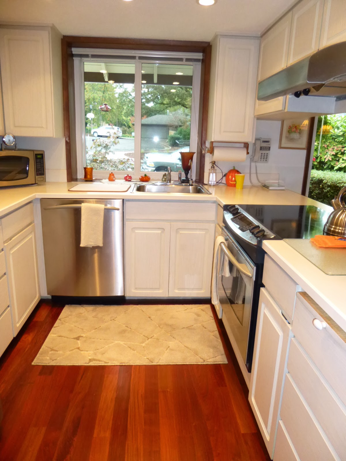 Revive Your Home: A Moderate Kitchen Remodel with a Touch of Pizazz