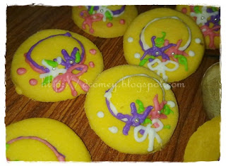 cOmOt cOmEy kEhiDupaN..: Biskut Topi