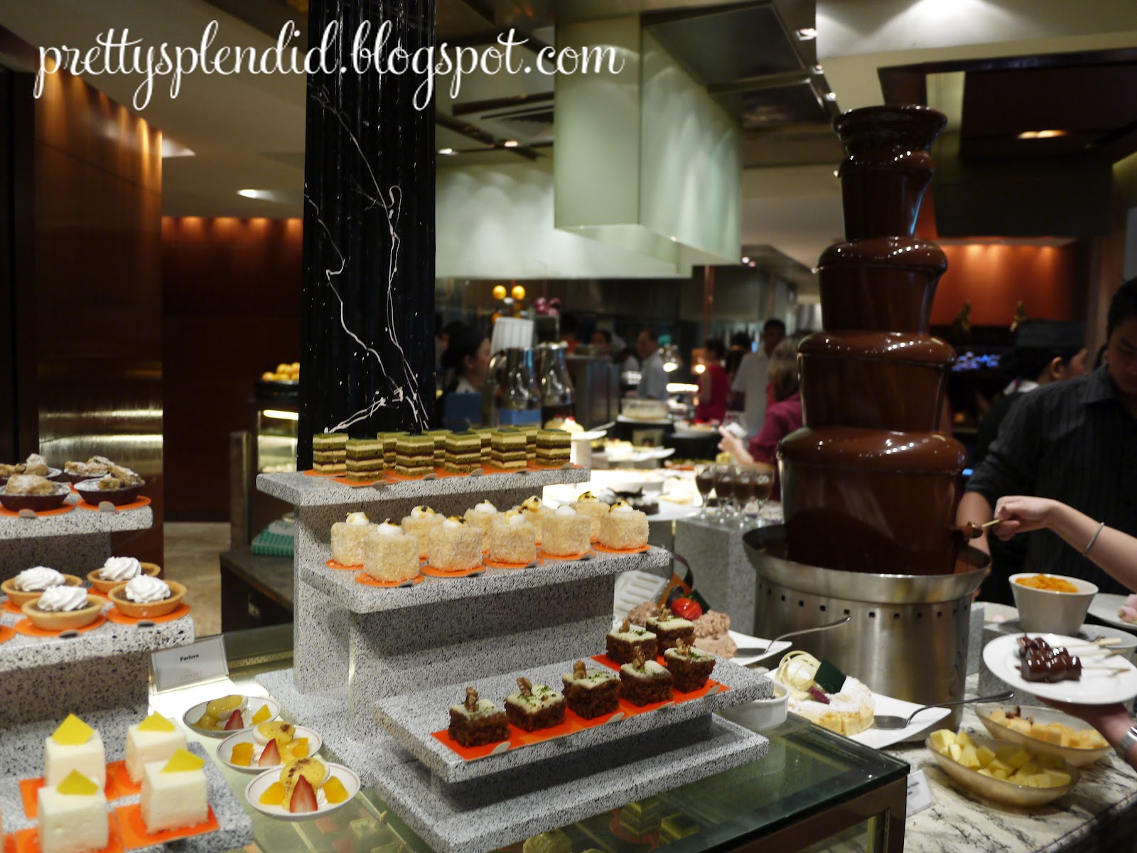 pretty splendid: Circles Buffet, Shangri-la Makati