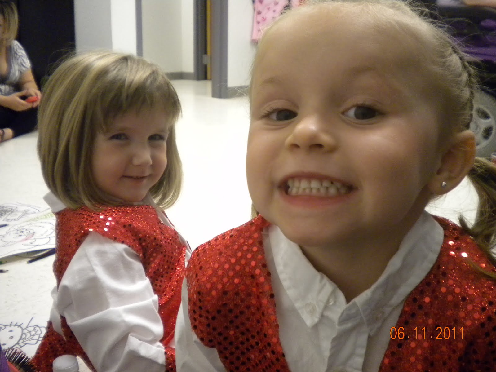 The Fitts Fam: Riley and Kennedy's Dance Recital!!!