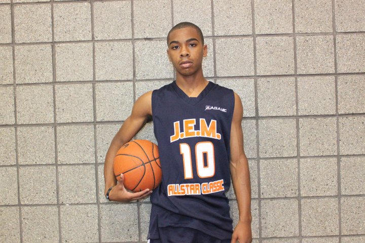 BASKETBALL SPOTLIGHT NEWS: Basketball Spotlight Alum Mosley Throws Down ...