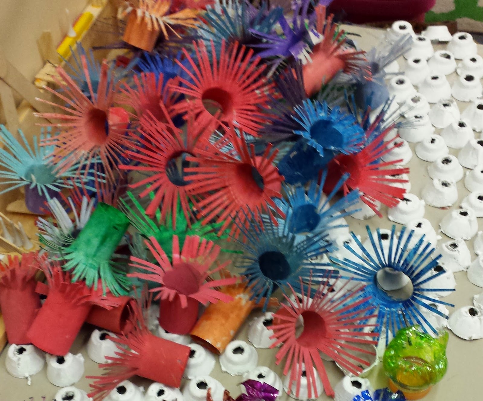 At School Making Crafts: Anemones--Under the Water (part 1)