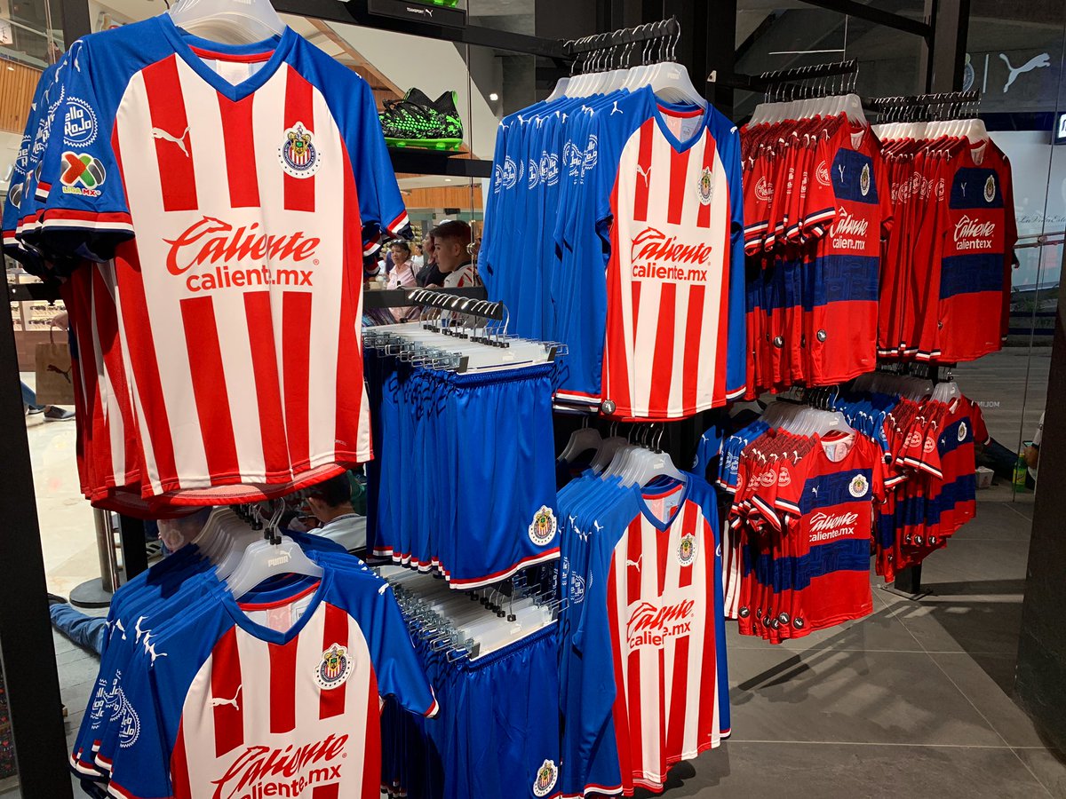 CHIVAS PRESENTÓ NUEVA PLAYERA PARA EL APERTURA 2019 Y CLAUSURA 2020 ...