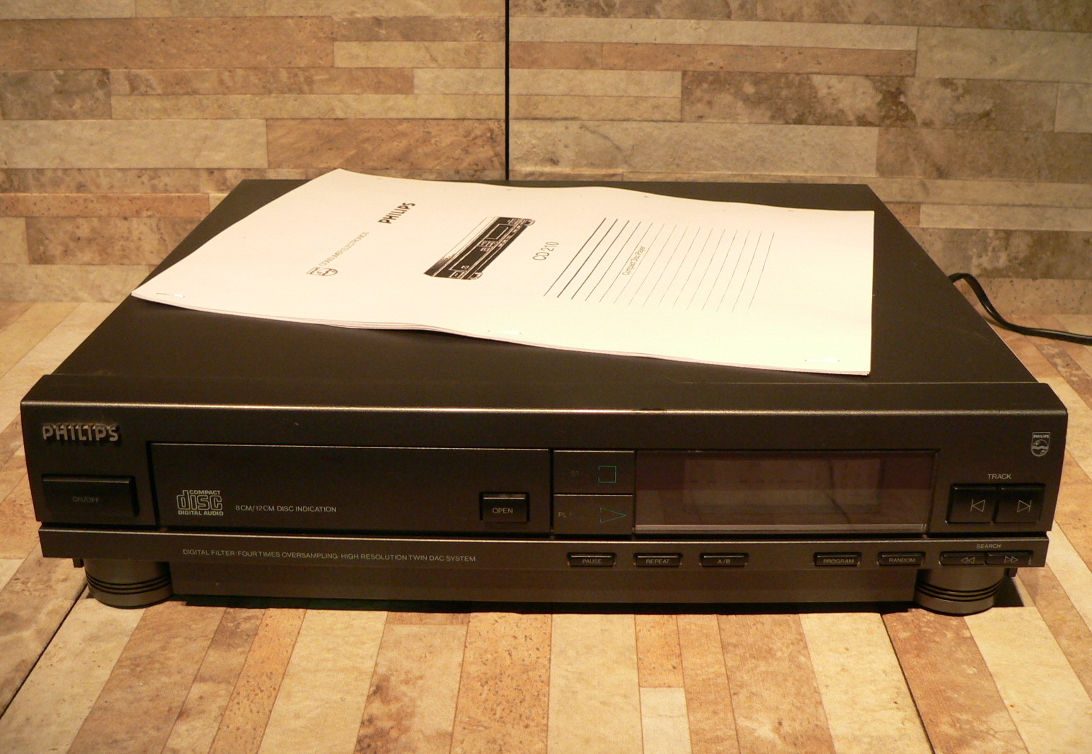 su-distribuidor audio hi-fi and hi-end: CD PLAYER PHILIPS CD-210 ...