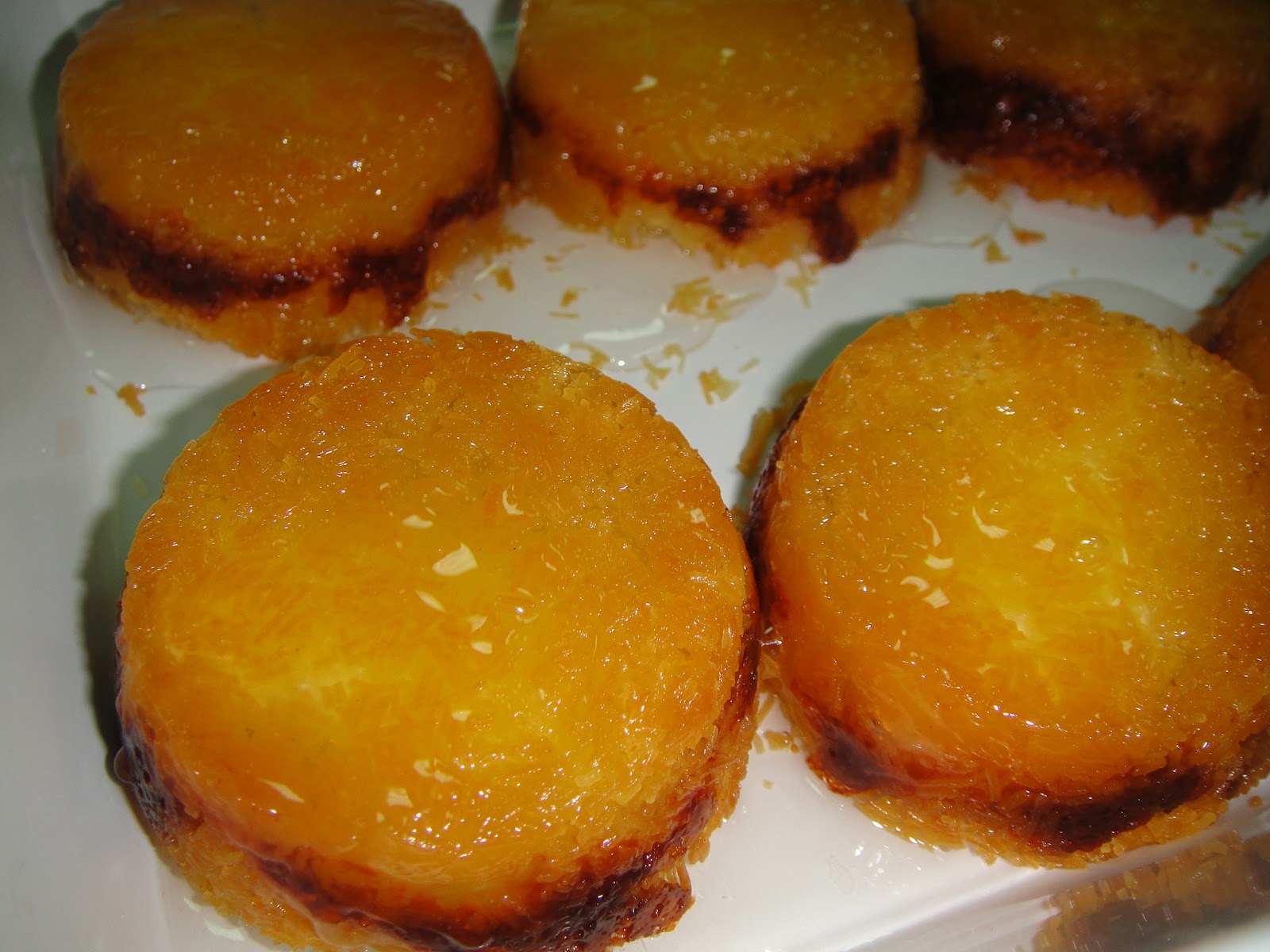 Maryam's Culinary Wonders: 145. Knafa Buns