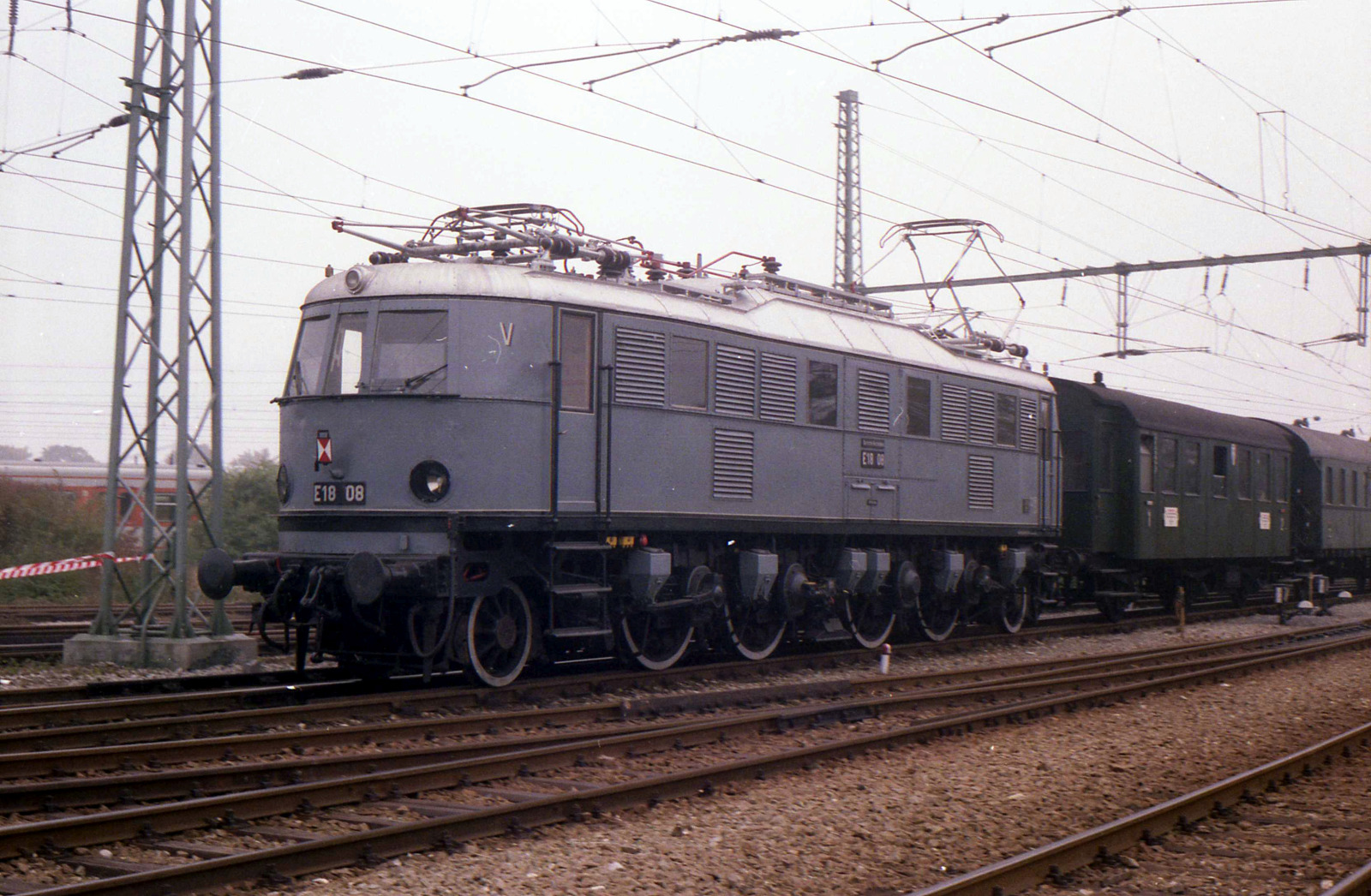 Die DB in Bildern 1966-1991: E18, 118, E19