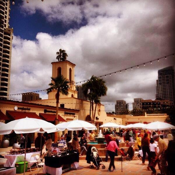 The Traveling SideShow: "Summer Days & Summer Nights"