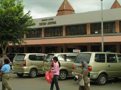 Bandara Sentani - Jayapura Papua - THE COLOUR OF INDONESIA