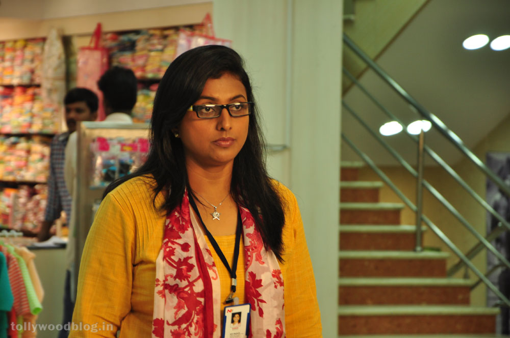 Daughter of RGV movie photos Gallery