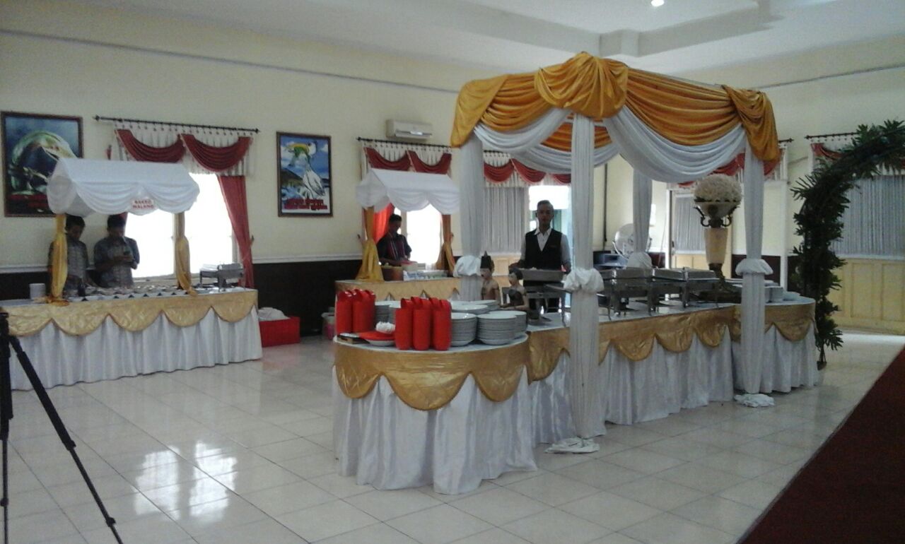 AULA RINDAM ~ IVANNA catering and decoration Malang