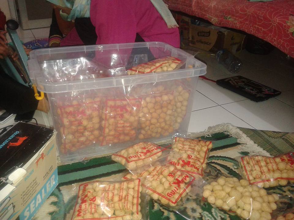 Warung JARING urang sunda: Jajanan Ringan urang sunda