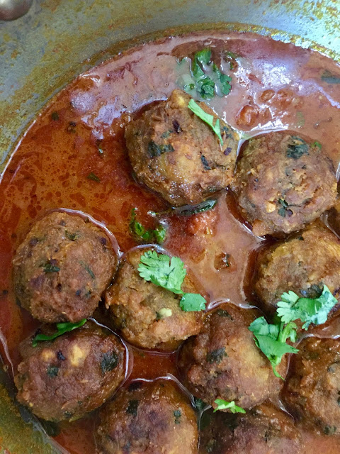 The Melting Pot: Raw Banana Kofta / Kachkolar Kofta