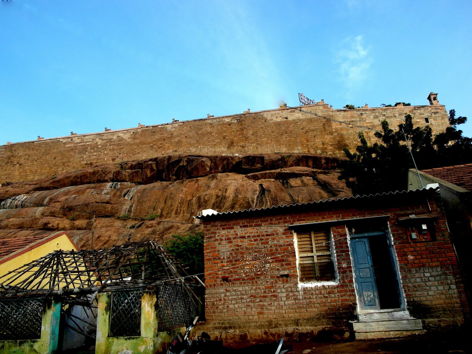 Sridharan's Travelogue..!: Thiruverumbur - Erumbeeswarar Temple