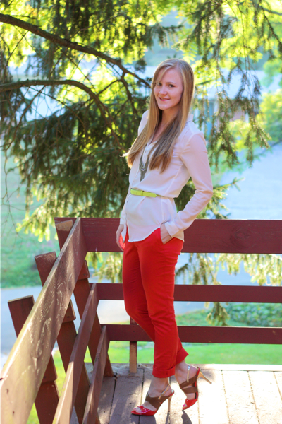 Workin' open-toe shoes - Work it Blog