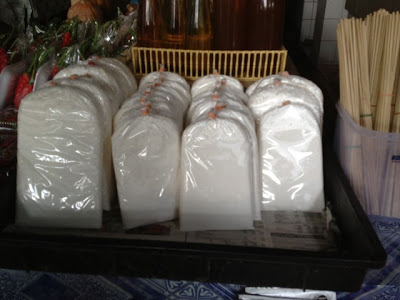 HIDUP BERDIKARI: PUTU MAKANAN TRADISI SUKU KAUM BAJAU PANTAI TIMUR SABAH