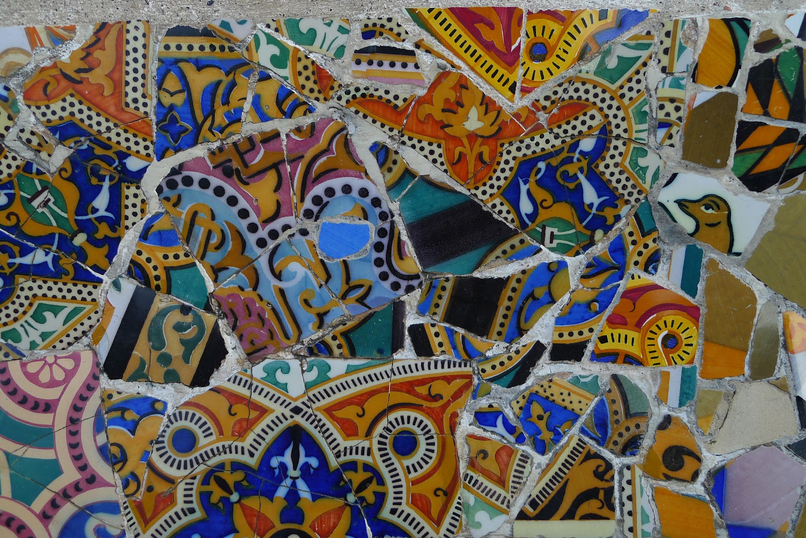 Jeffrey Bale's World of Gardens: Parc Guell and its amazing tile mosaics