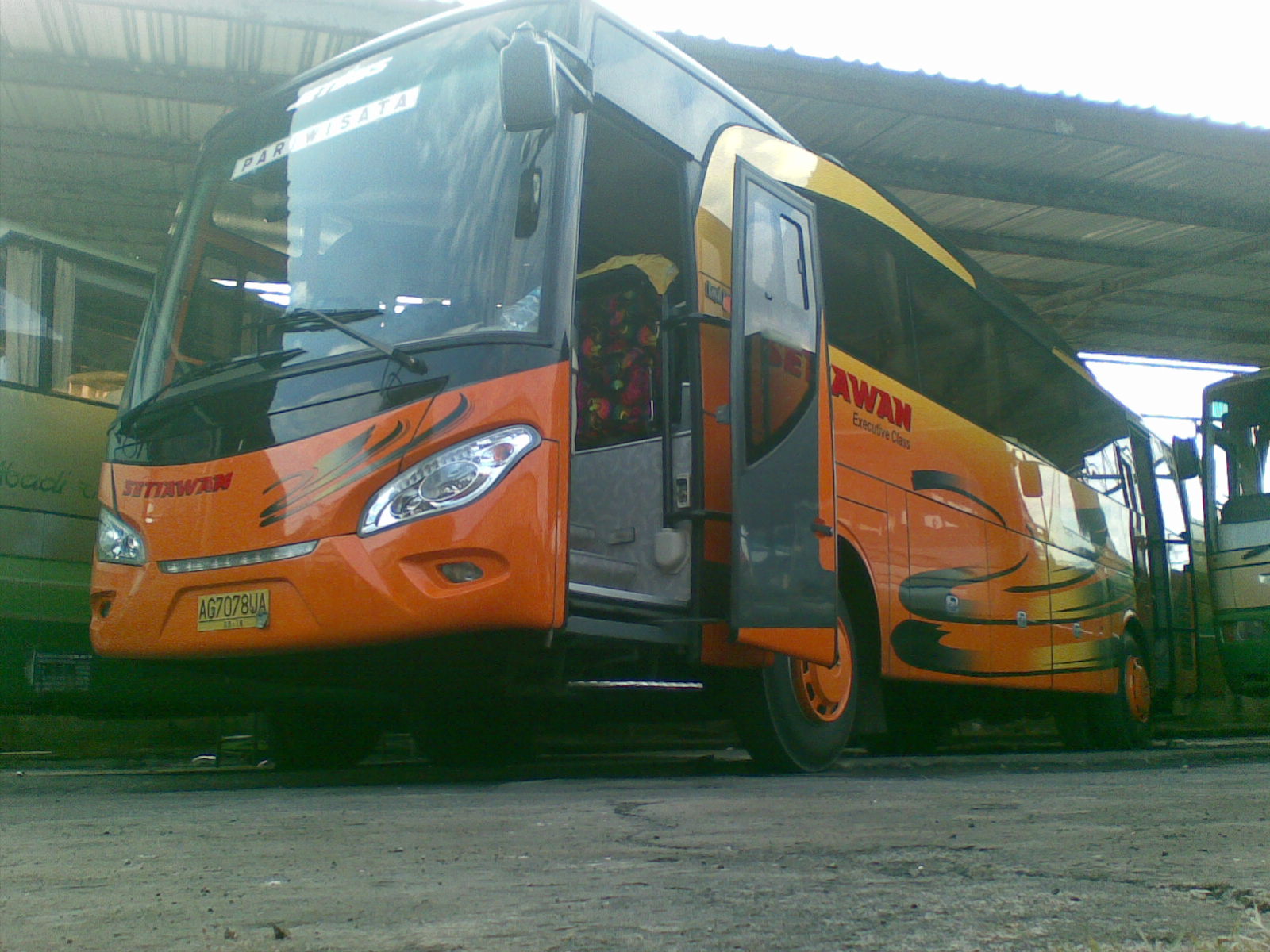 BIS (Bagiku Indah Selamanya....): Roadtest Jetbus PO. Setiawan Hino RK8 ...