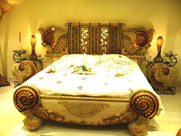 Chiniot Furniture: Furniture