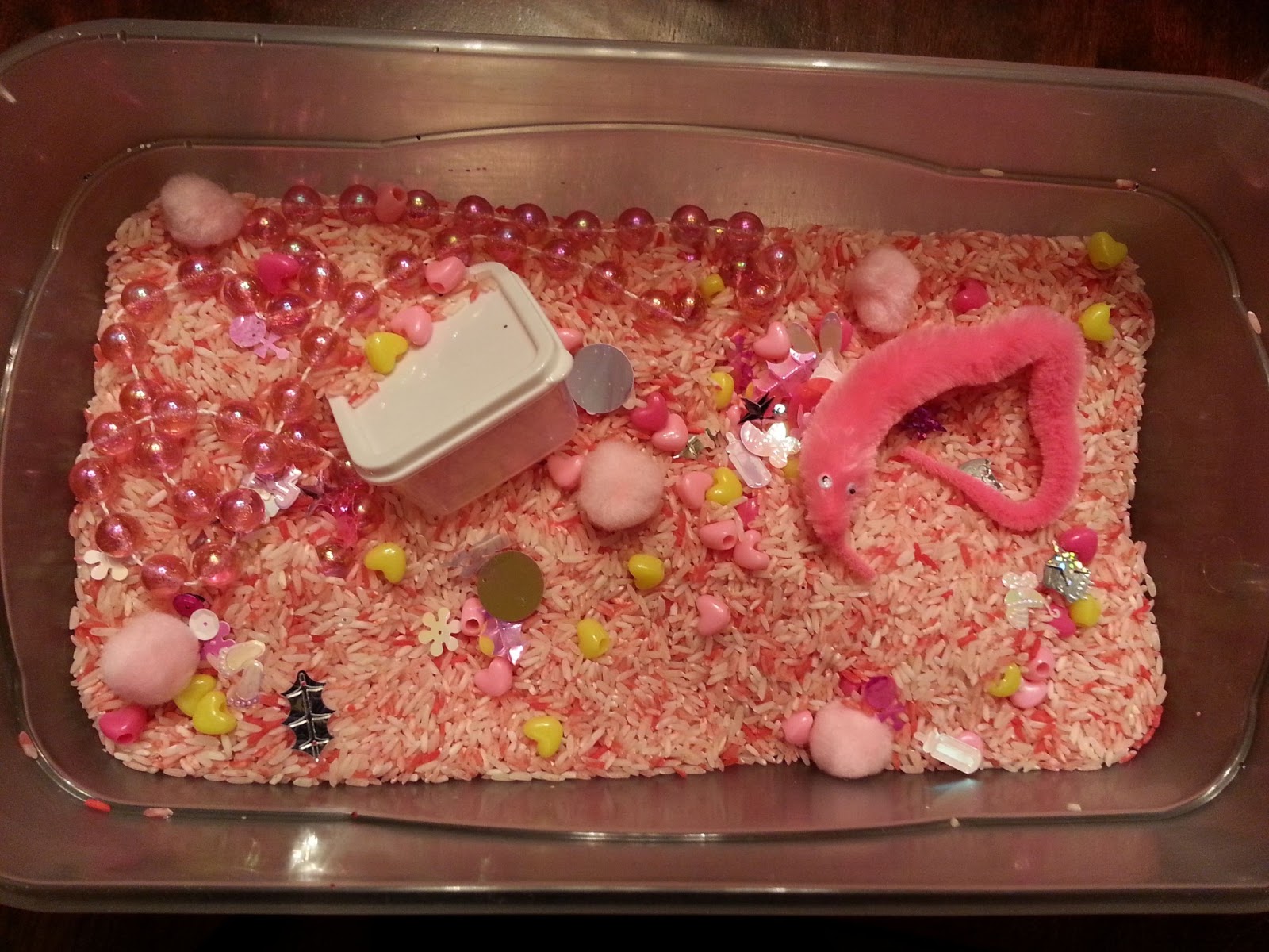 Crafts for Kiddos: Pink Sensory Bin