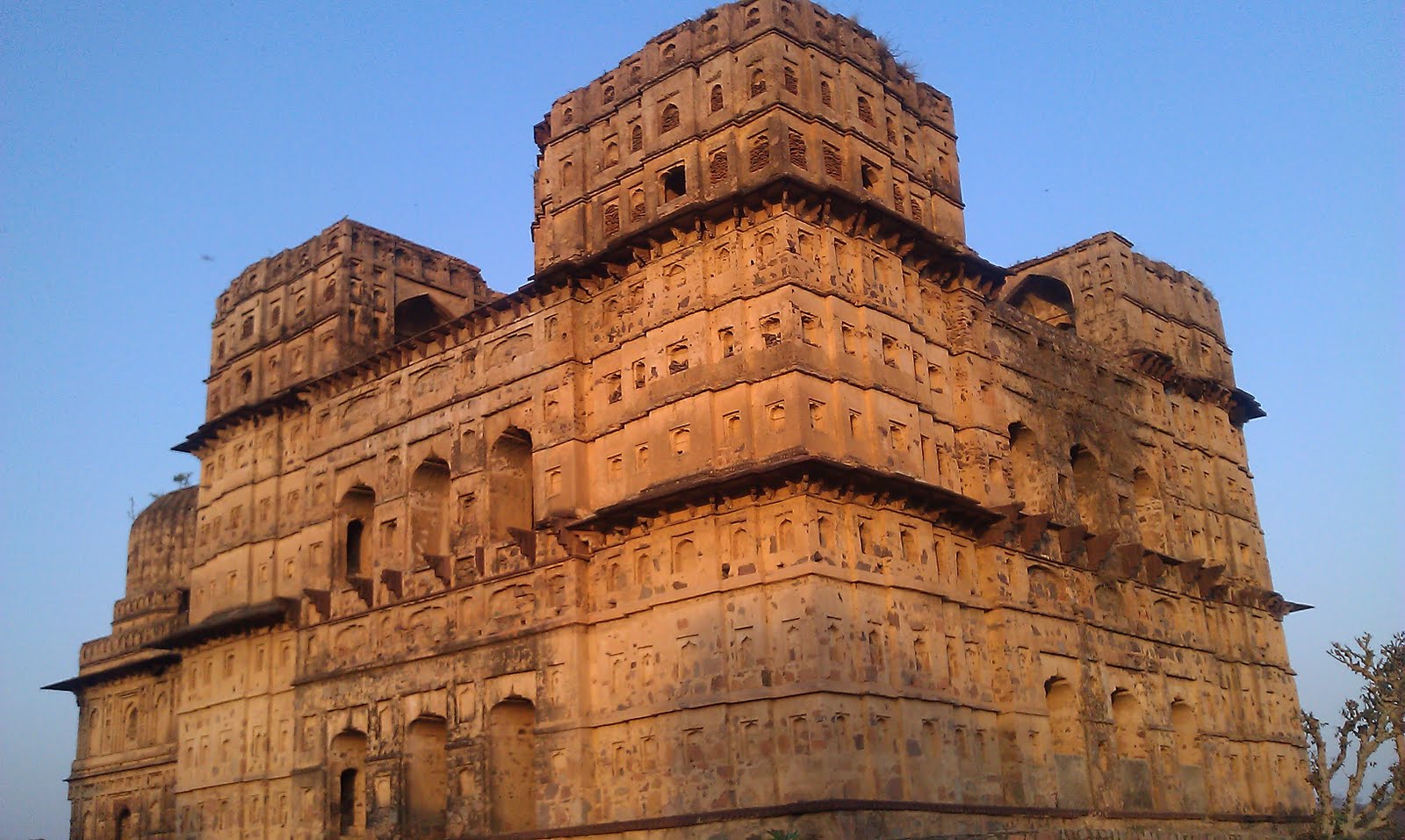 Arvind's World: Orchha, Datia & interesting folklore - a perfect ...