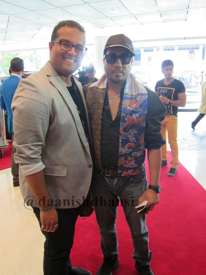 Daanish Dhansi THE BOLLYWOOD BLOGGER: Bollywood Blvd Host Veronica ...