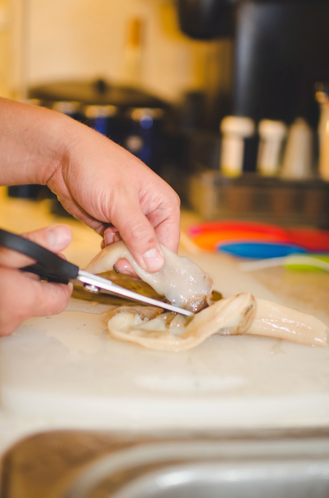 Spartan Fishing & Outdoors: Tutorial: Cleaning and preparing Razor Clams