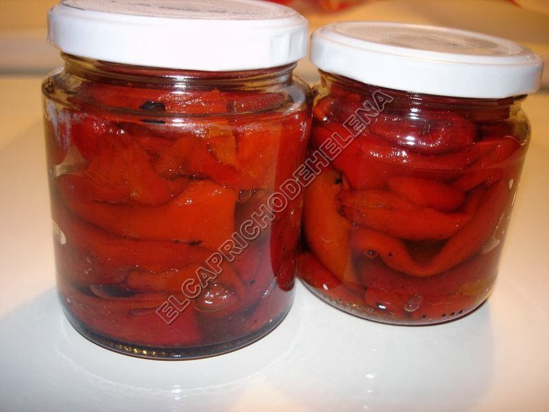 EL CAPRICHO DE HELENA: EMBOTAR PIMIENTOS DEL PIQUILLO