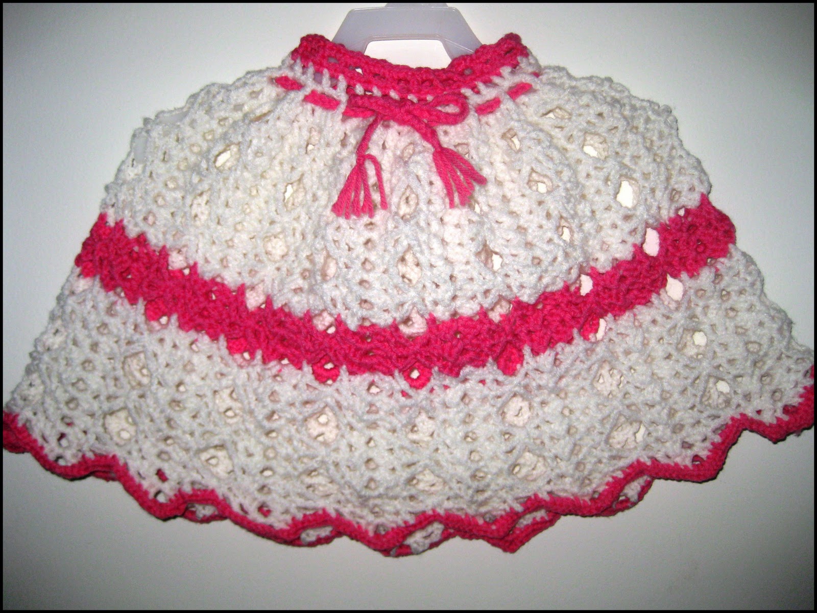 Enchanted with Yarn: Cute Poncho for your little Princess