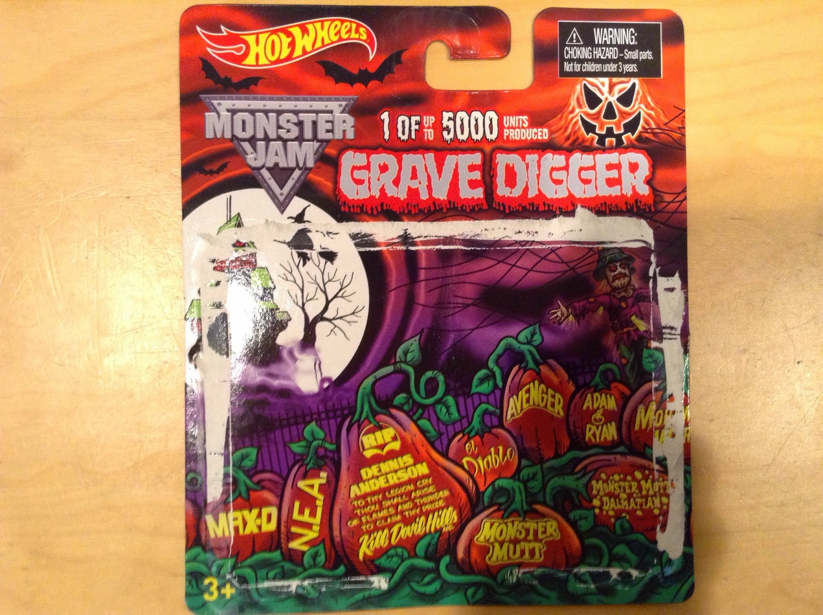 JULIAN'S HOT WHEELS BLOG: 2014 Limited Edition Halloween Grave Digger ...