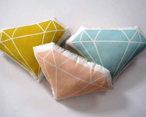Ringology: Diamond pillows