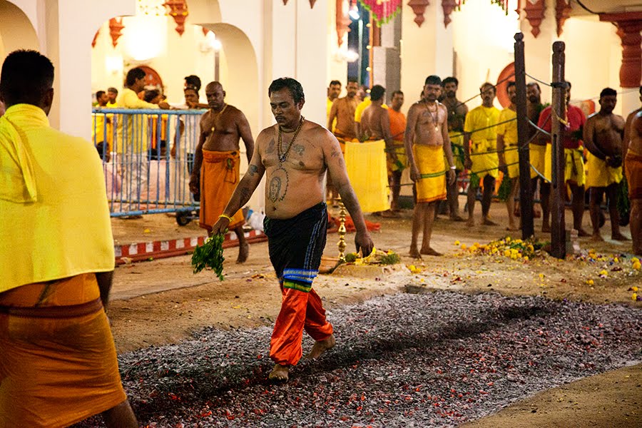 postcards from singapore: theemithi : hindu fire walking festival