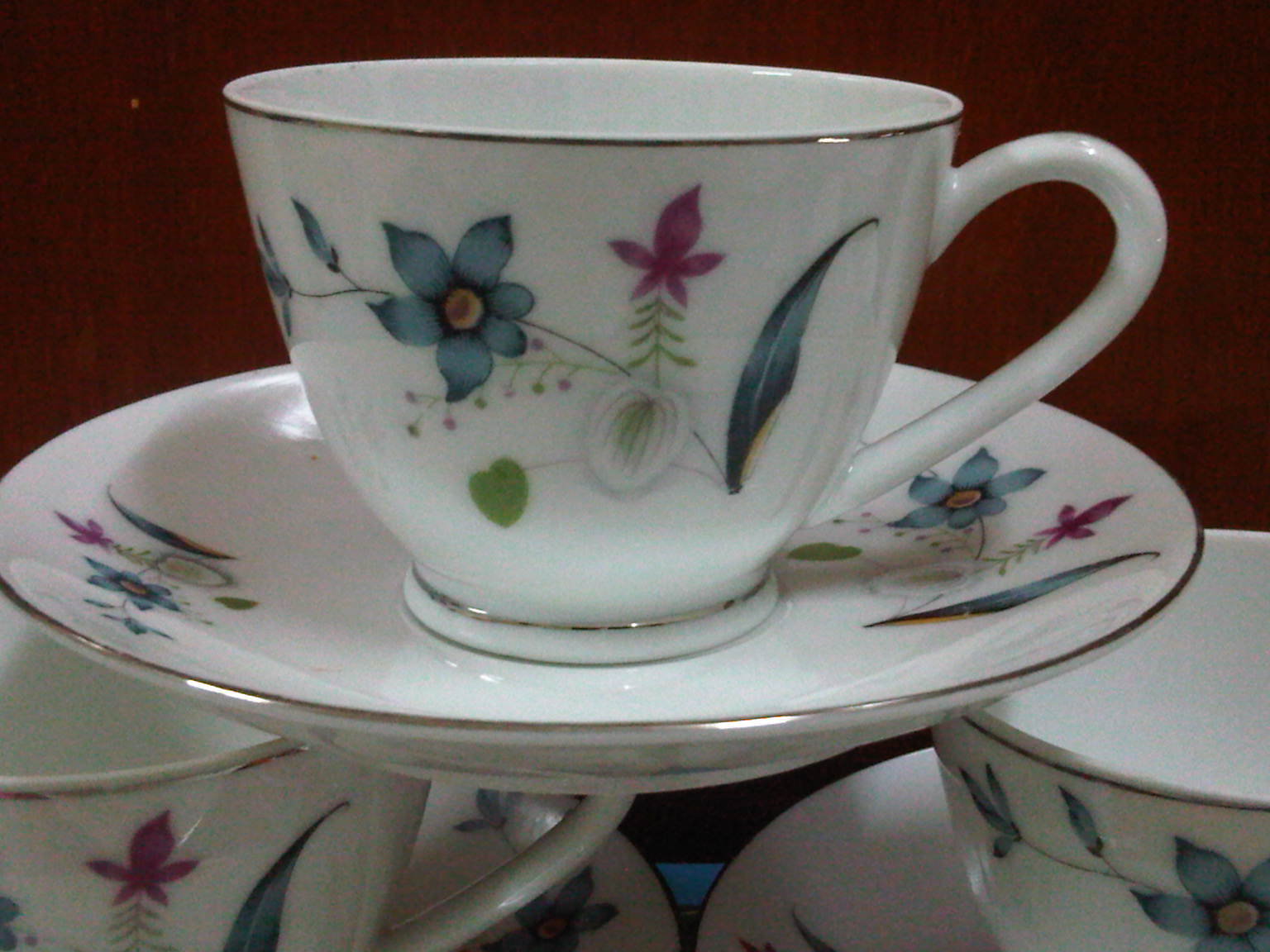 Past Times Collectibles: Cawan Antik-Bunga Lawang