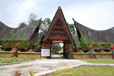 Martabe : Marsipature Hutanabe - Becak Siantar