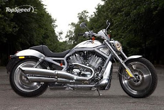Auto Review: Harley Davidson VRSC