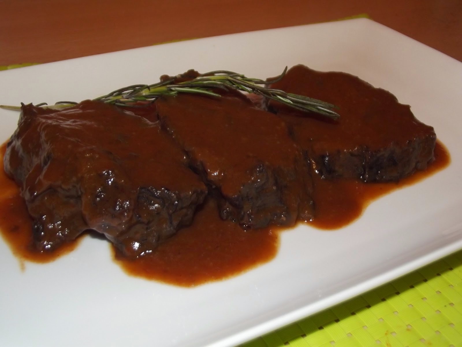 Cena de Año Nuevo: Carne con Salsa de Vino Tinto | Milly Recetas