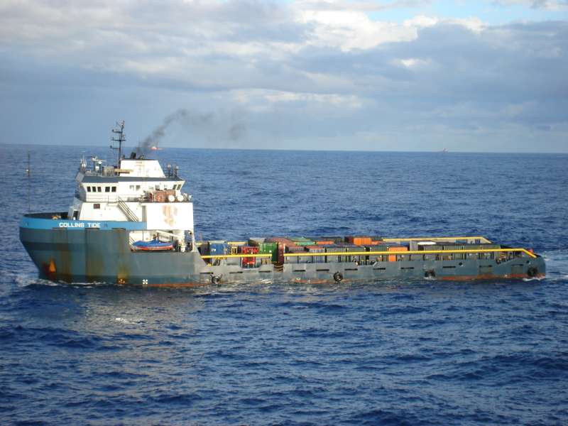 NAVIOS AHTS E PSV DO PORTO DE MACAE-RJ-BRASIL (IMBETIBA) E (FUTURO ...