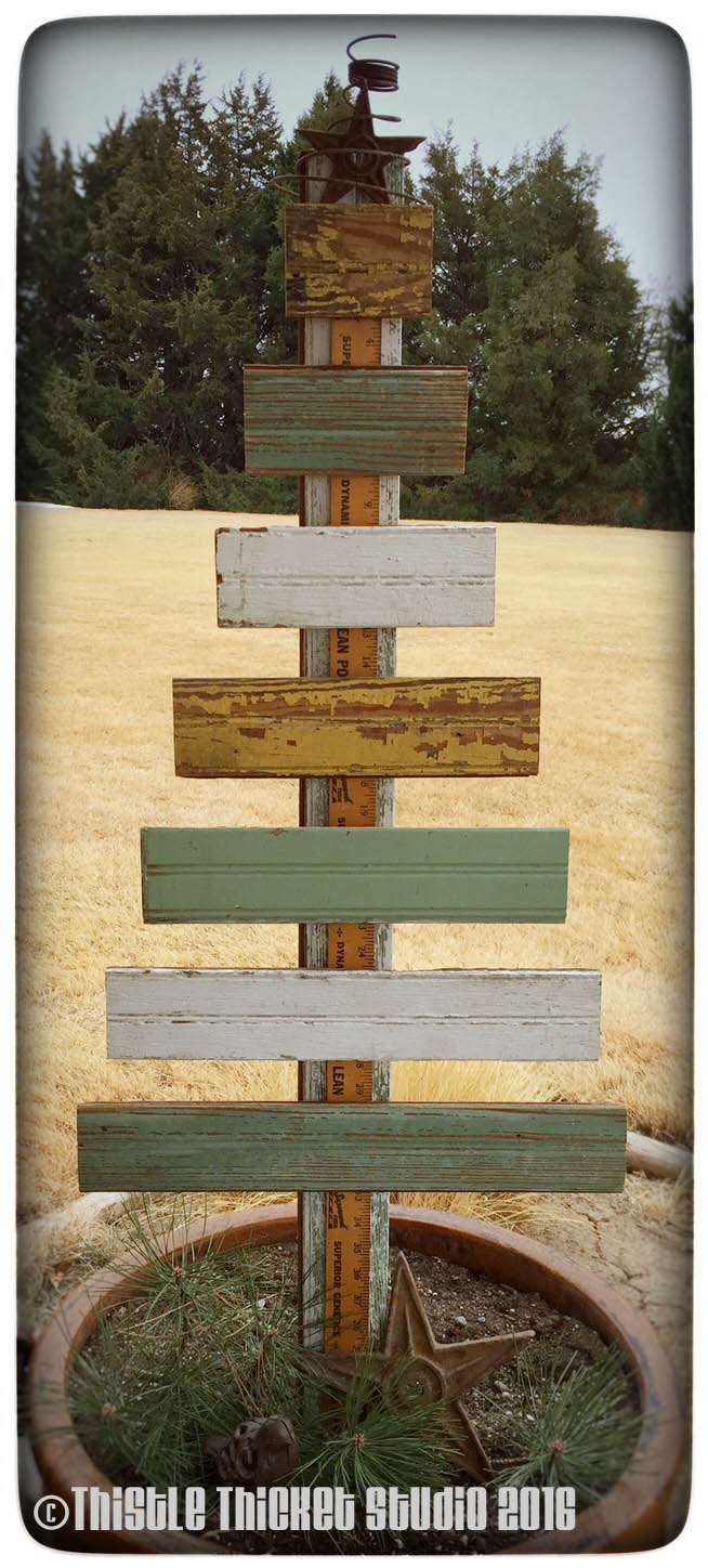 Quilting With Thistle Thicket Studio: Oh {Chippy, Wooden} Christmas Tree