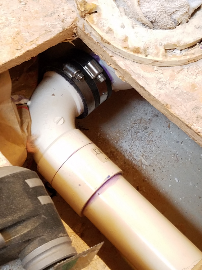 Bathroom Renovation - Fixing Trouble Areas - Remodelando la Casa