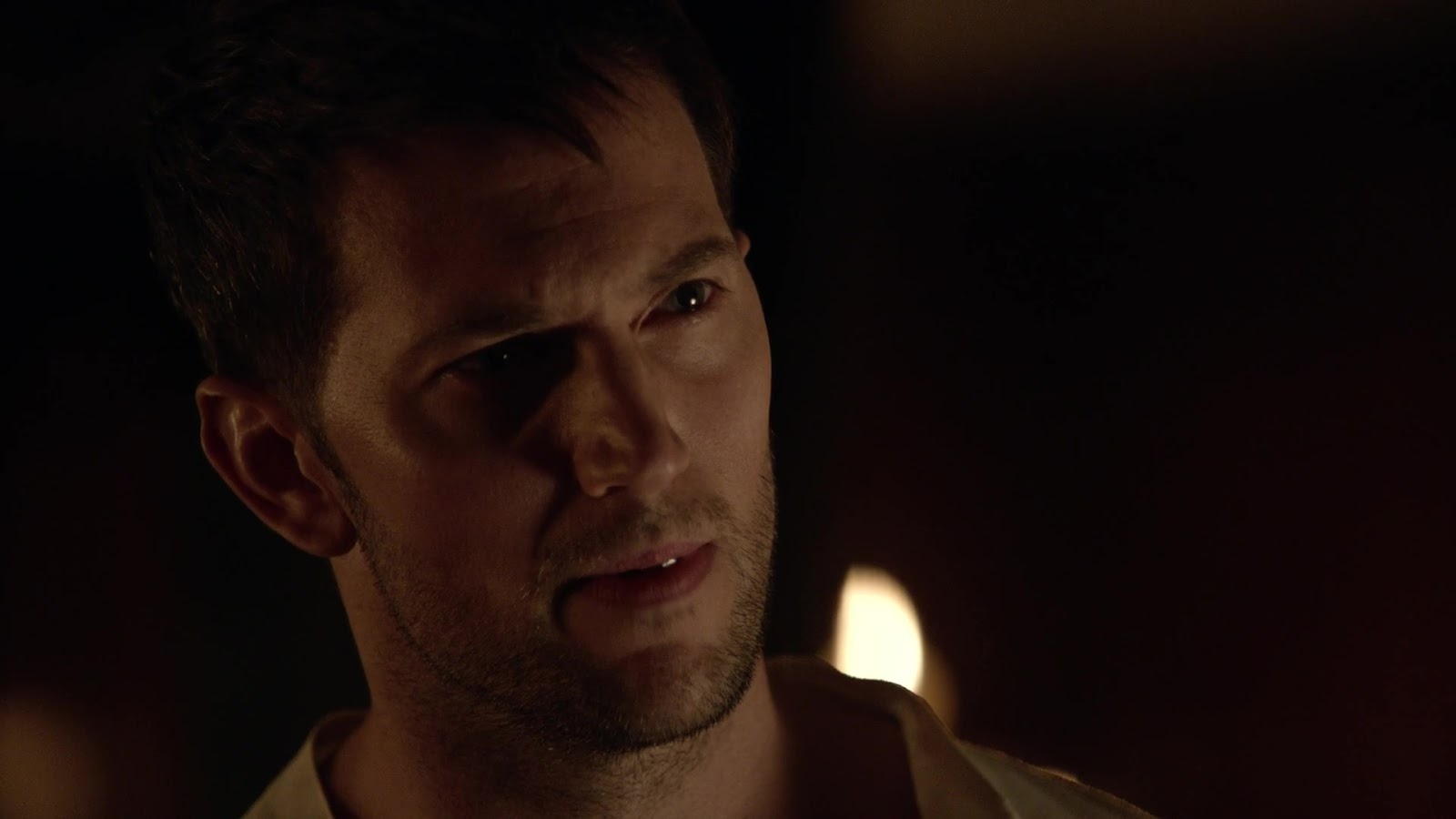 ausCAPS: Luke Roberts shirtless in Reign 1-02 "Snakes In The Garden"