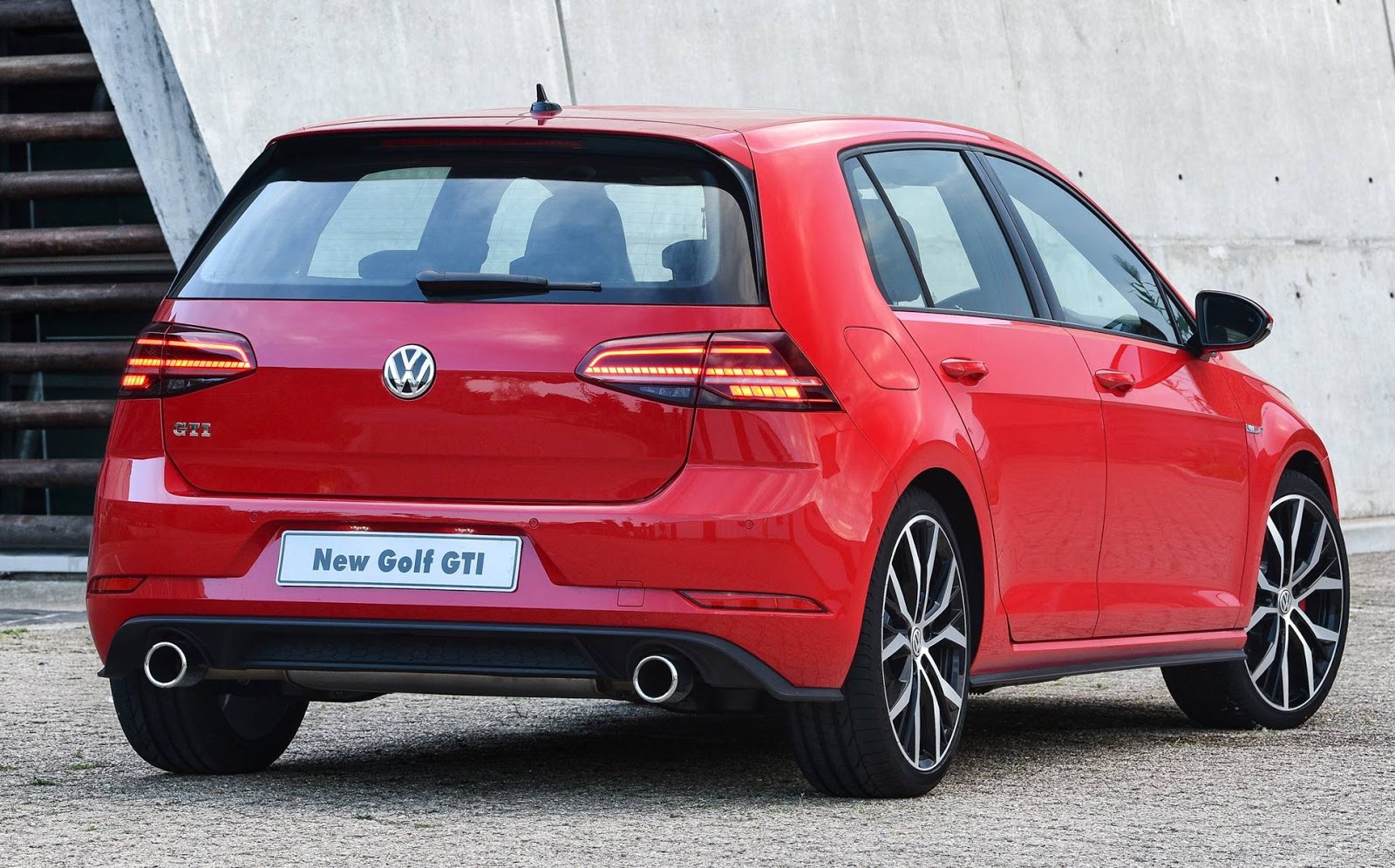 Novo VW Golf 2018 com facelift chega ao Brasil em janeiro