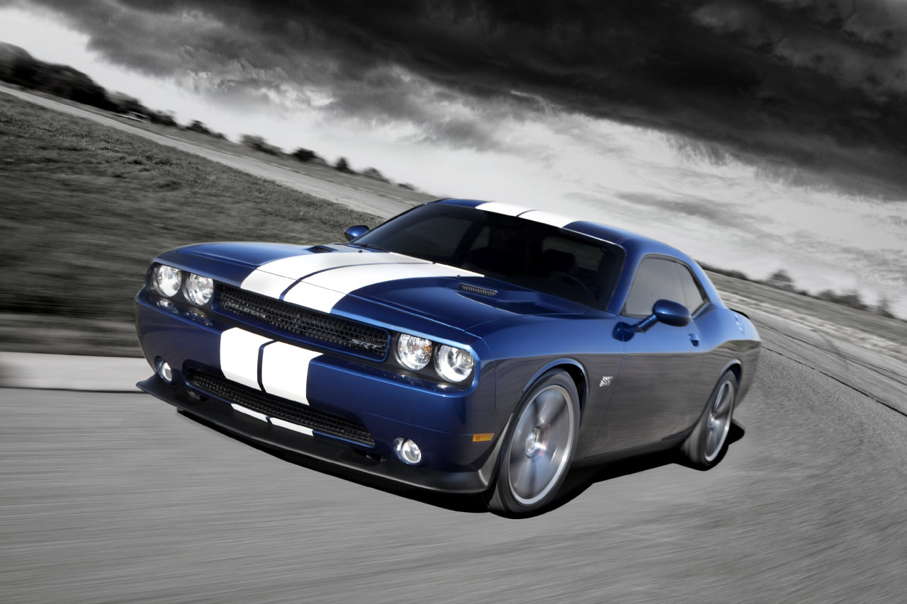 Autoplaza.com.mx: Dodge Challenger SRT Barracuda, la guerra de de los ...