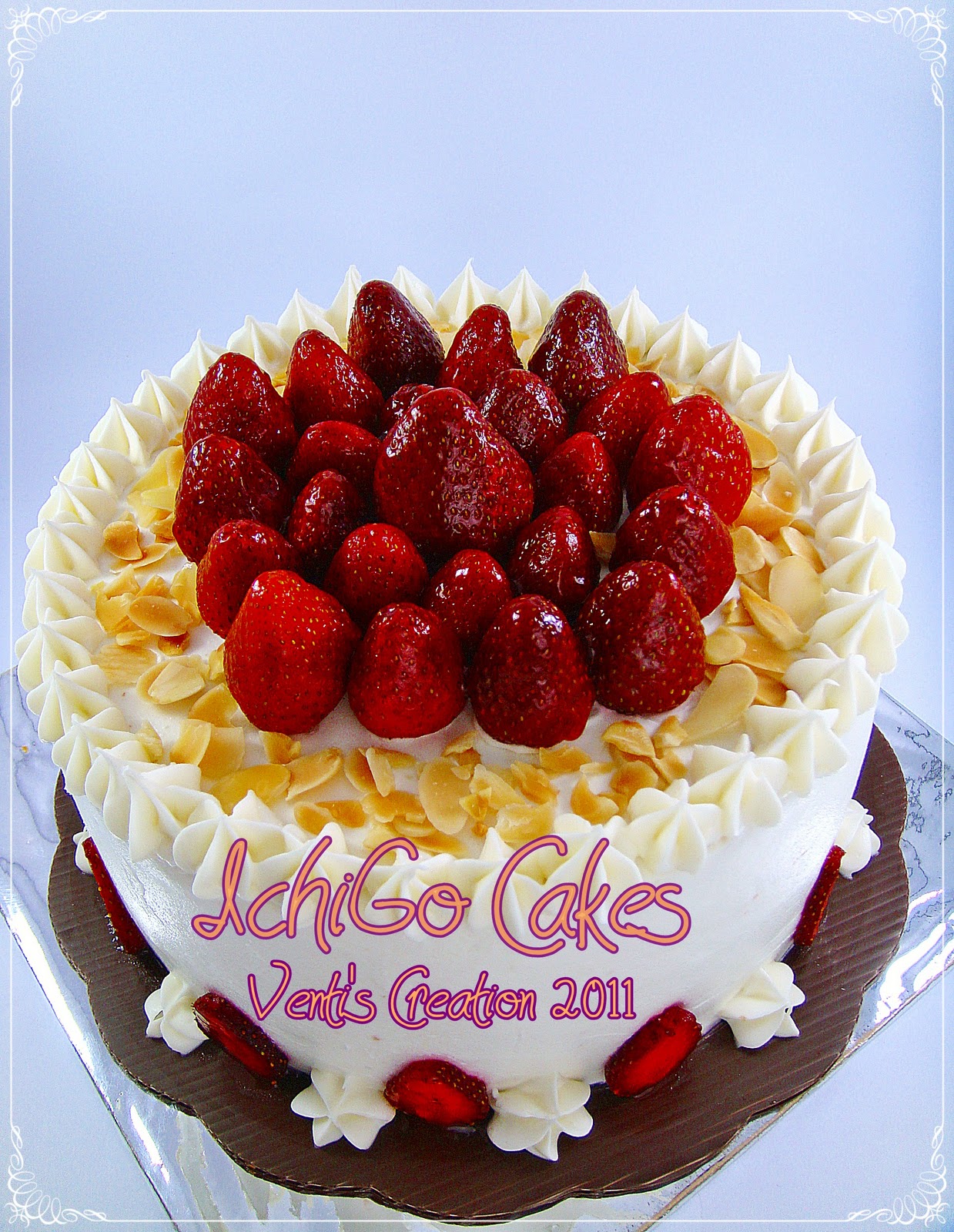 IchiGo Cakes by Venti: Strawberry Fruit Cake