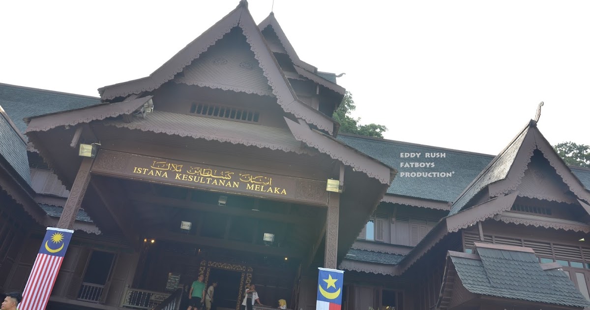 istana sultan mansur shah - Claire Sutherland