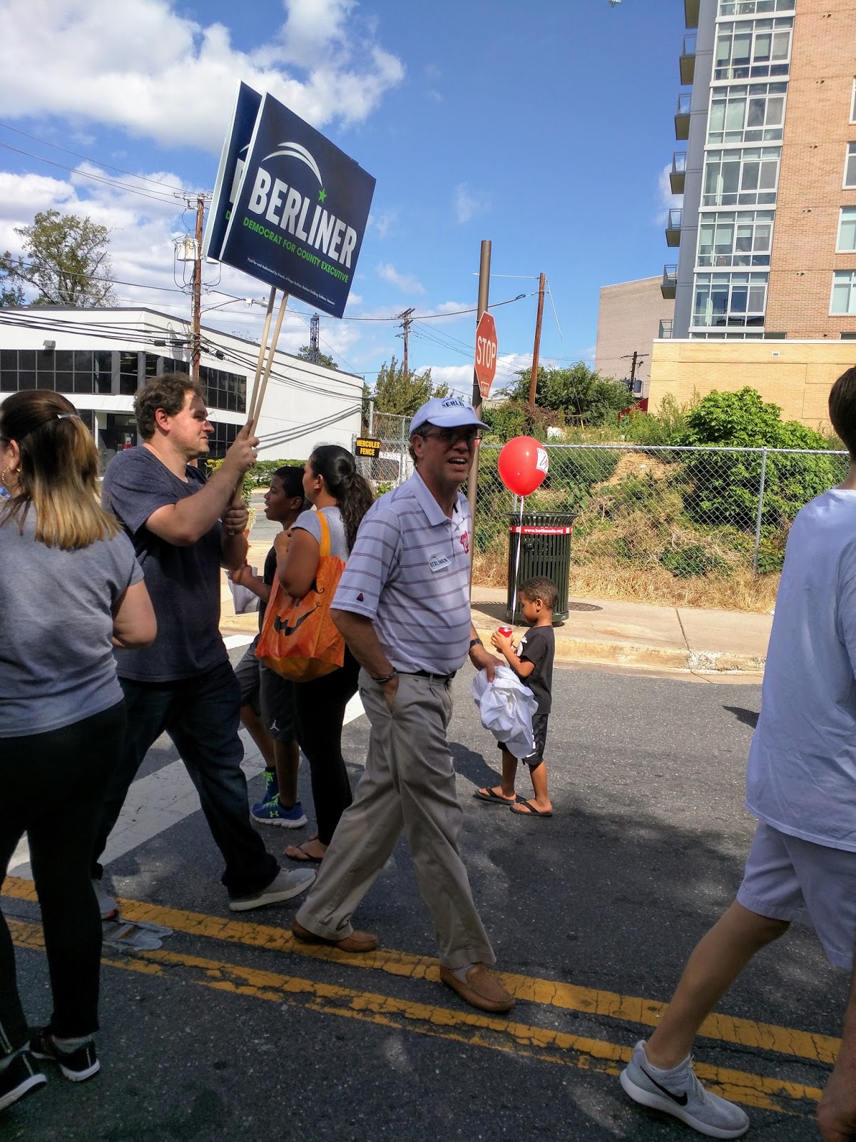 Robert Dyer @ Bethesda Row: Taste of Bethesda 2017 Photo Gallery + Video