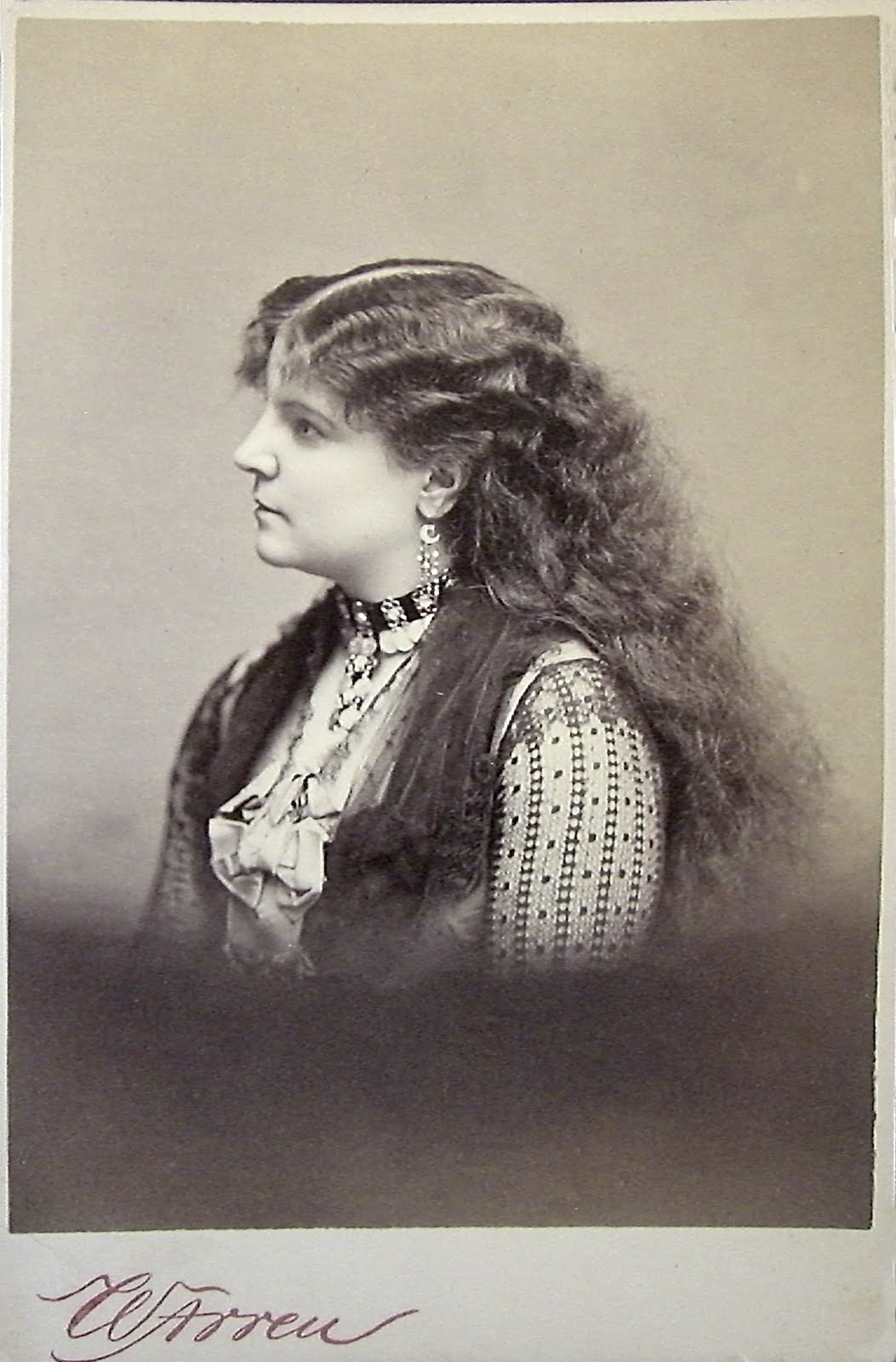 Gillette On Hillsborough: Kate Claxton - She Didn't Start the Fire...