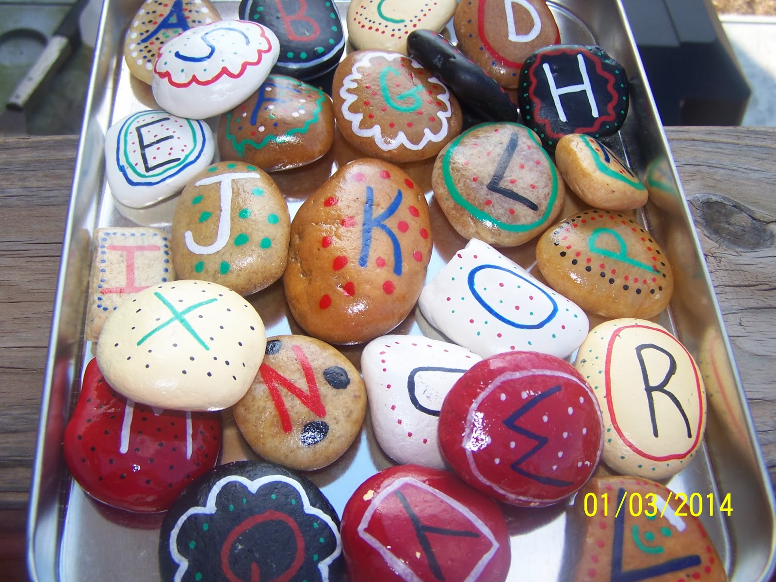 My Crafty World: Alphabet Toddler Rocks