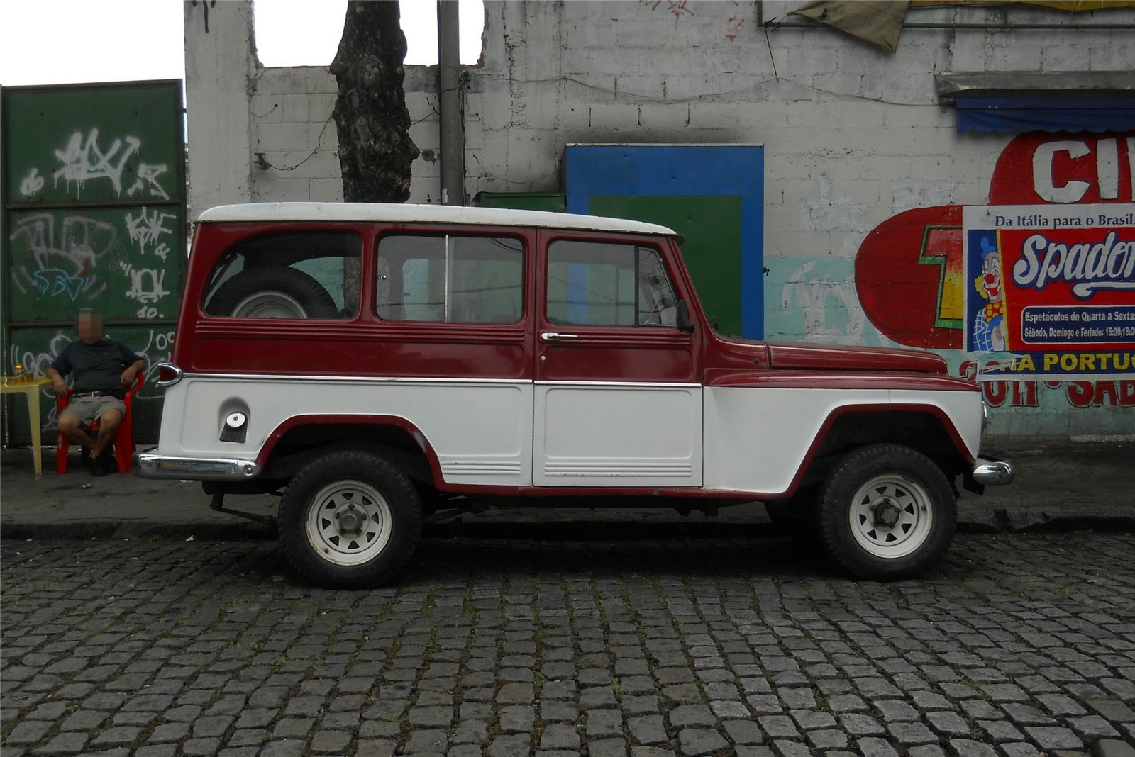 Registros Automotivos do Cotidiano: Ford Rural 1975