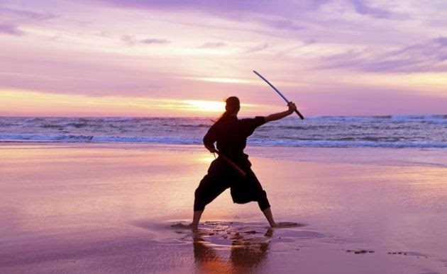 Paseando por la Historia: Algunas curiosidades sobre los samurái