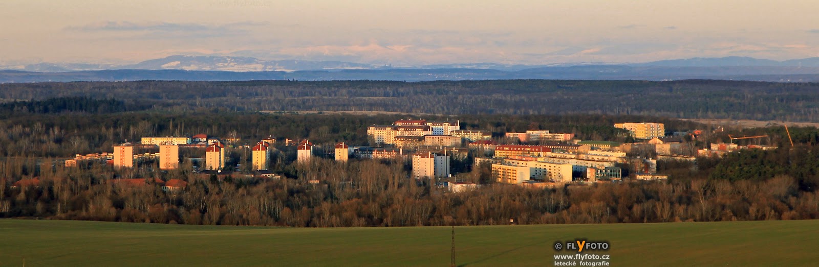 FLyFOTO letecká fotografie a video: Milovice